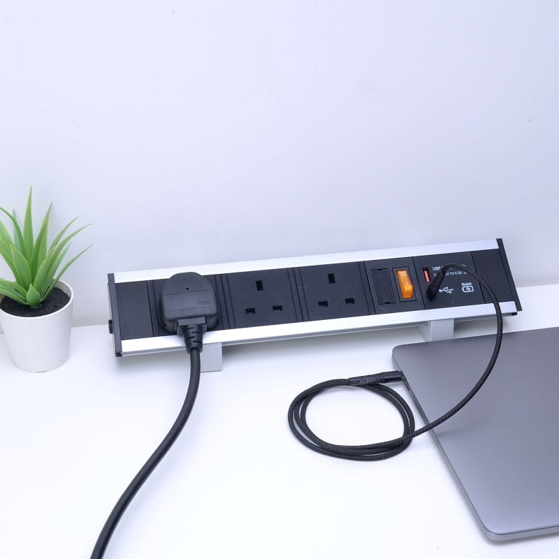 Power Station – 3 Socket & Dual USB Quick charger (Surface mount) | See ...